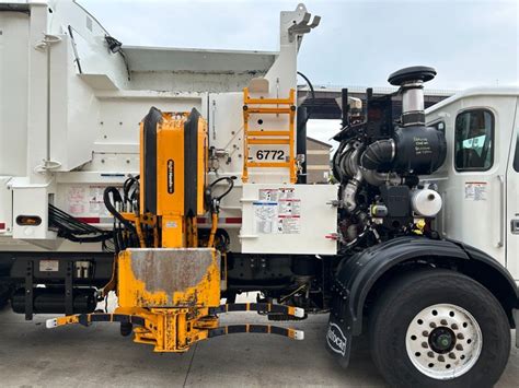 L6772 2024 Autocar Acx64 Automated Side Loader Side Loaders