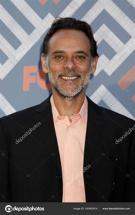 Alexander Siddig Torse Nu