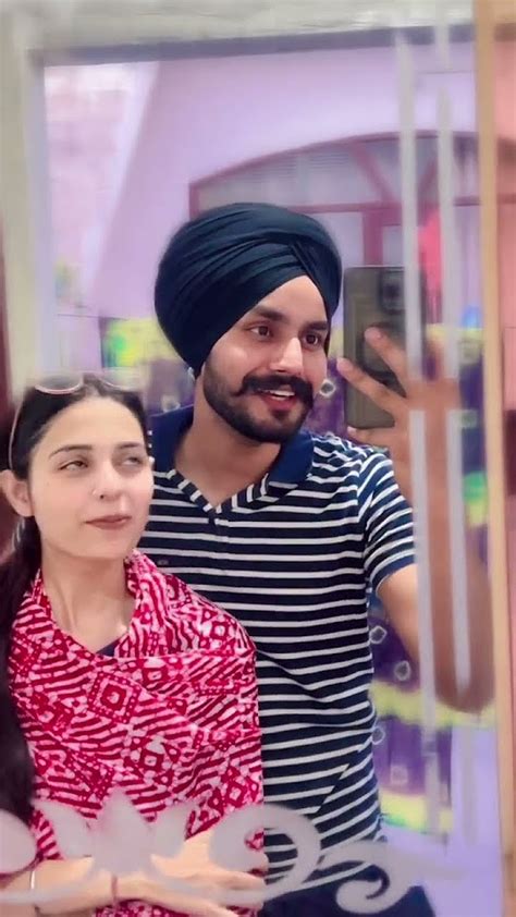 🥰🥰 ਤੁਹੀ ਤਾਂ ਰੌਣਕ ਮੇਲਾ💝🥰😍 Couple Loves 🥰💝shorts Youtube