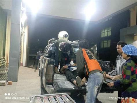 မန္တလေးတွင် ပတ်စ်ပို့ရုံးရှေ့တန်းစီနေသော လူအုပ်လဲပြိုကျရာမှ အမျိုးသမီး ၂ ဦး သေဆုံး Bur Mizzima Com