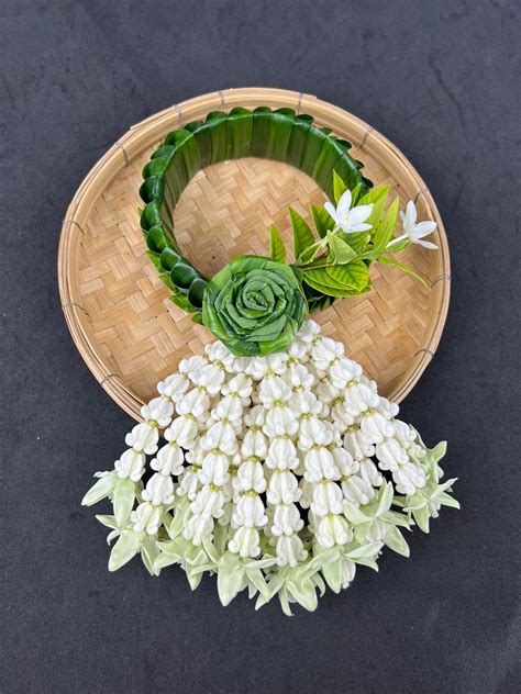 ไอเดีย พวงมาลัยใบเตย Rin Diy สอนพับใบเตยแบบต่างๆ Facebook