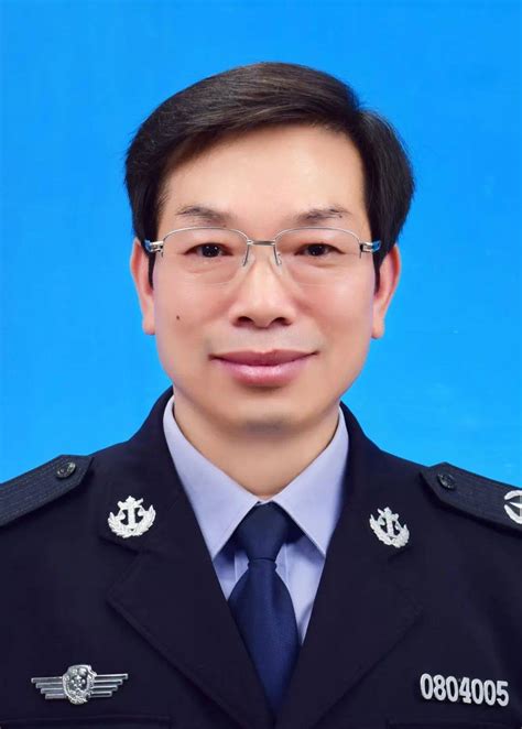 爱上阅读｜冯德斌：生活不止眼前的苟且，还有诗和远方小说月亮sft