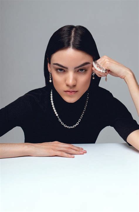 Joomi Lim Cheeky Earrings On Garmentory Jewelry Photoshoot Pearls Link Earrings