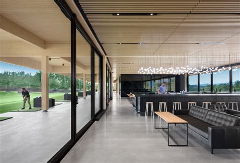 Giant Roof Tops Montreal Golf Clubhouse By Architecture49 Golf