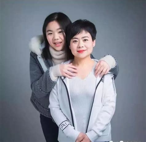 结婚16年屯留警嫂李云霞用自己瘦弱的肩膀撑起了一个家 搜狐大视野 搜狐新闻