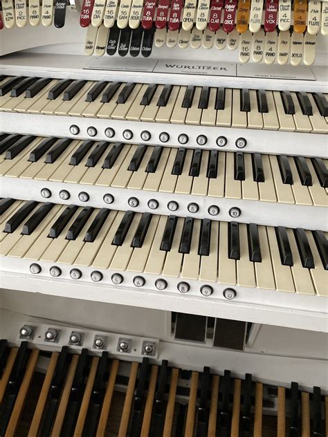 15 Button Input Follow With Output To Led Leds And Multiplexing