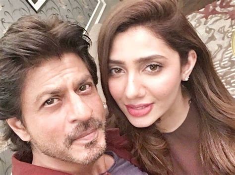Stunning Mahira Khan Age Height 5 7 Instagram Husband Son Movies Twitter Famous