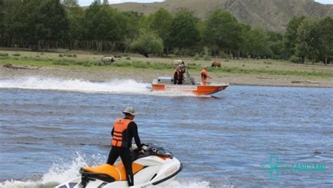 Zangi Mn 18 болон 19 настай эрэгтэй усанд живж амиа алджээ