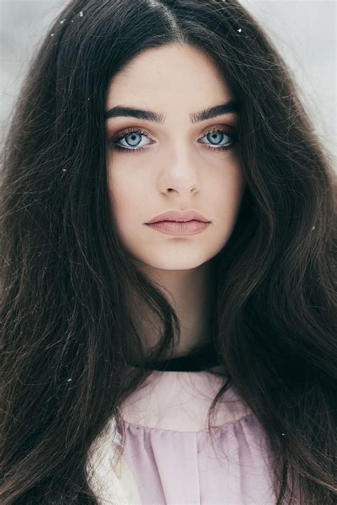 Pin By Amber Bowisk On Bookwomzz Black Hair Blue Eyes Dark Hair Blue