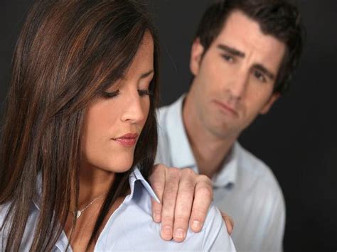 Signs That It S Time To Take A Relationship Break Boldsky Com