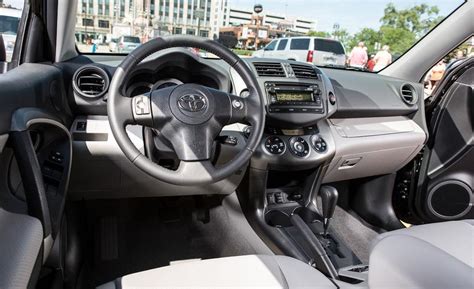 Toyota Rav4 2012 Interior