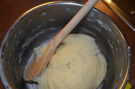 Eclair De Crema Paloma De La Rica