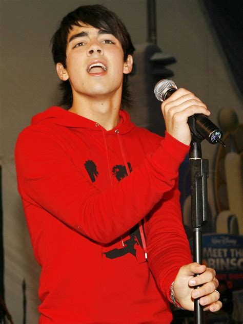 2007 Babe Joe Jonas Managed To Nail His Performance Even At A Babe Age 19 Capital