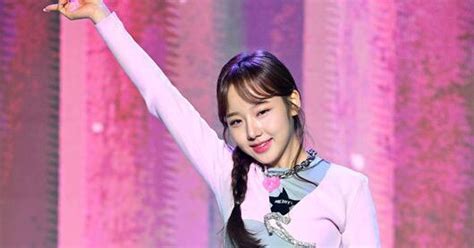 [사진]피프티 피프티 새나 매력 가득