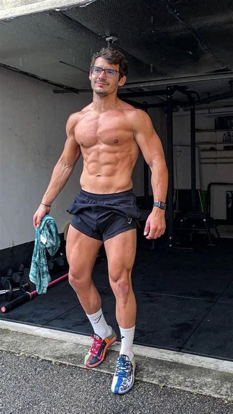Workout Inspiration ️ Lean Body Men Lean Muscle Men Male Fitness Models