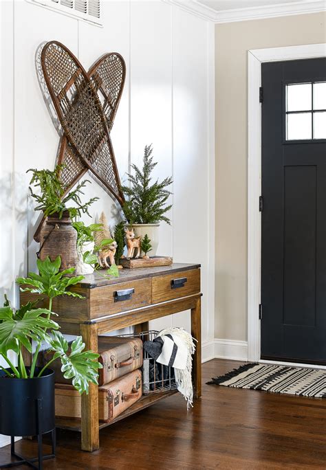 Christmas Decorated Entry Four Ways Little House Of Four Creating A