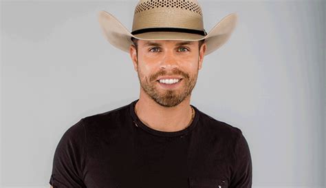 Dustin Lynch Carolina Country Music Fest