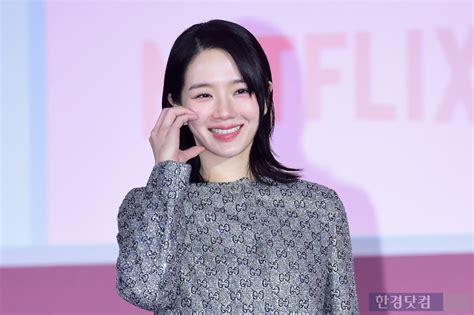 [포토] 박규영 러블리한 볼하트~