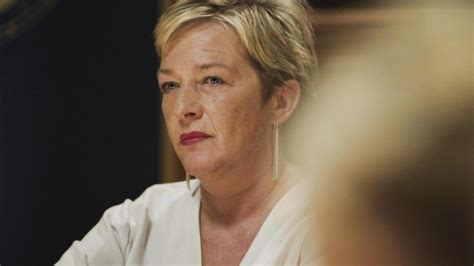 Na De Bekentenis Van Actrice Isabelle Van Hecke In ‘de Verraders Hoe Vind Je Als Introvert Een