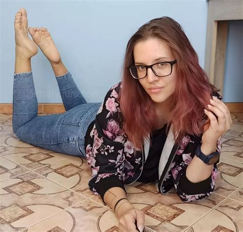 Maryjunefeet Instafeetmodels