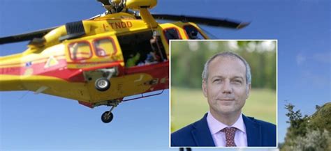 Malore Lungo Un Sentiero Federico Dossena Muore A 57 Anni Il Cane Lo