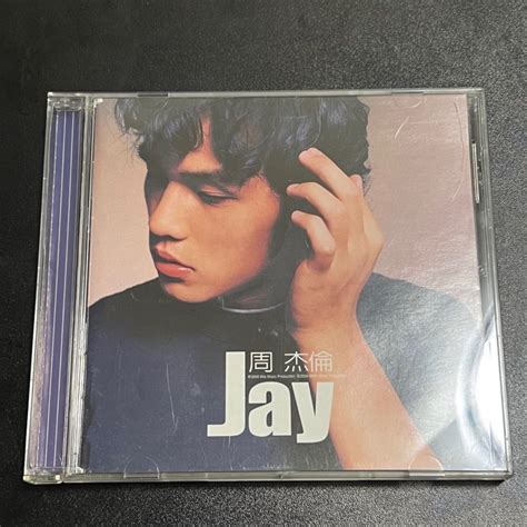 周杰倫 Jay 首張同名專輯 可愛女人 龍捲風 黑色幽默 阿爾發舊版 Cd 碟無刮 近全新 書籍、休閒與玩具 樂器、音樂相關 Cd、dvd在旋轉拍賣