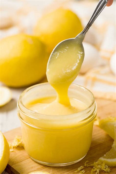 The Best Quick And Easy Lemon Cake Curd Filling