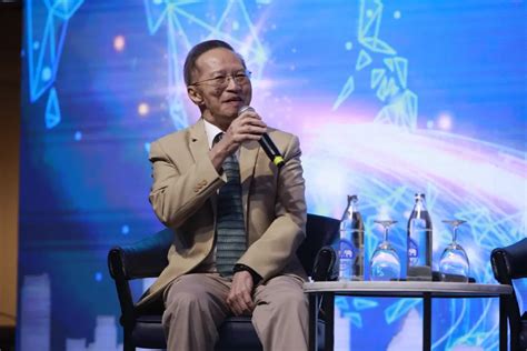 นายแพทย์พงษ์พัฒน์ ชี้ระบบขนส่งที่ดีเพิ่มประสิทธิภาพรักษาโรค