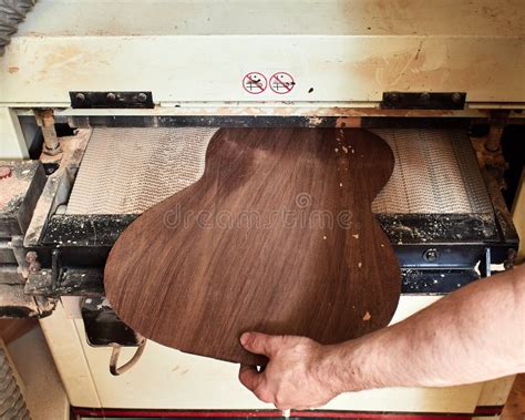 Marcado Y El Pegar Del Pie De P Gina Y Del Apoyo A La Mezcladora De Audio De La Guitarra Cl Sica