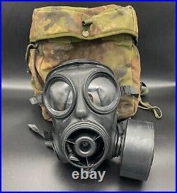 Gas Mask Respirator Great Condition British S10 Gas Mask Size 2 1988
