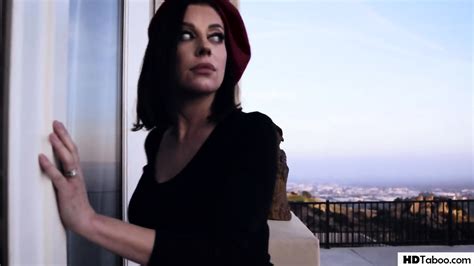 Pure Taboo Ts Domina Reveals Dirty Secret Sovereign Syre Stirling Cooper Casey Kisses