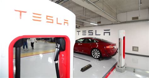 테슬라 모델3·모델y 가격 3~4 또 인하 왜 자꾸 내릴까