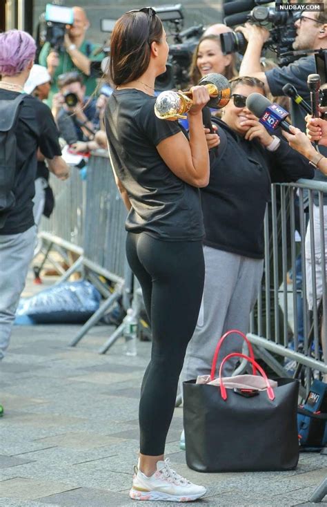 Alex Morgan Ass Booty In Tight Leggings Nudbay