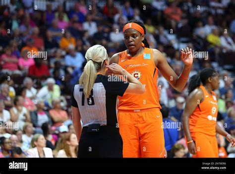 Uncasville Ct August 01 Connecticut Sun Forward Jonquel Jones 35