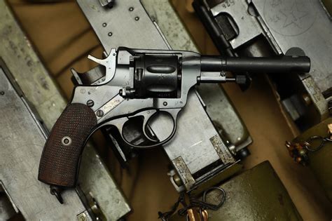 Охолощенный револьвер Наган 1931 года №34141, очень хороший купить по ...