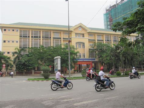 Tr Ng Trung H C C S L Qu N