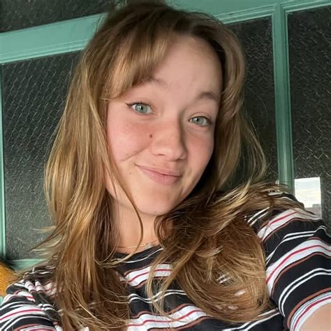 Sydni Anderson Sydni Eileen Threads Say More