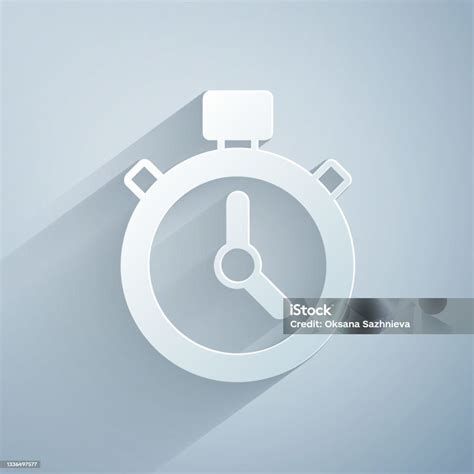 회색 배경에 격리 된 정지 시계 아이콘을 잘라 용지 잘라 시간 타이머 기호입니다 크로노미터 기호 종이 아트 스타일 벡터 스톱워치에 대한 스톡 벡터 아트 및 기타 이미지