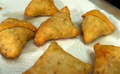 Хрустящие пирожки с картошкой Тончайшее тесто и делаются почти без затрат