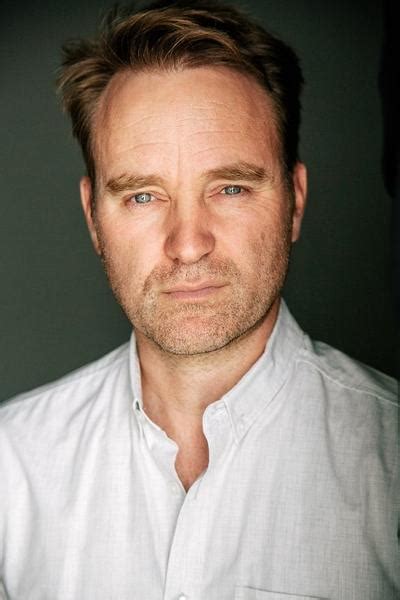 William Wallace About Entertainmentie