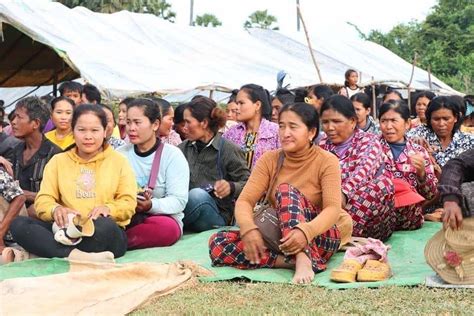 អភិបាលខេត្តកំពង់ធំ បន្តចុះពិនិត្យស្ថានភាពជំនន់ទឹកភ្លៀង ដែលបង្កឱ្យមានផលប៉ះពាល់ដល់ប្រជាពលរដ្ឋ