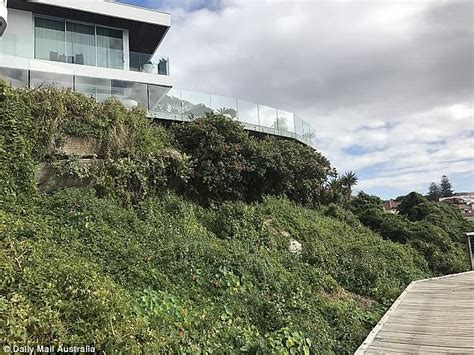 How John Ibrahim Missed Out On A Threesome With Paris Hilton A New Years Eve Party In Sydney