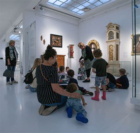 Kim Jest Ten Pan Kim Jest Ta Pani Muzeum Narodowe We Wroc Awiu