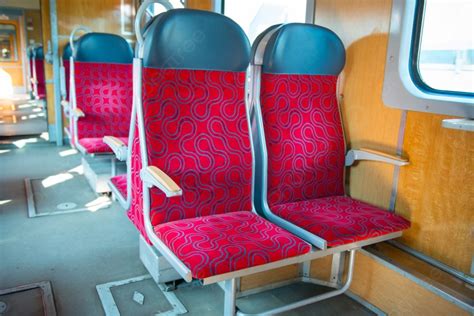 창문과 빈 빨간색 좌석이 있는 현대식 기차 내부 배경 및 무료 다운로드를위한 그림 Pngtree