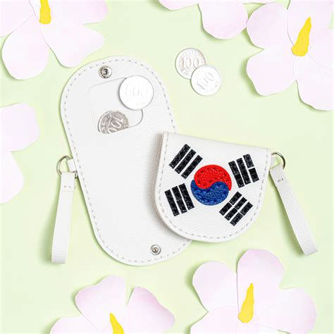 율아트 초보자도 쉽게 만들 수 있는 가죽공예 키트입니다