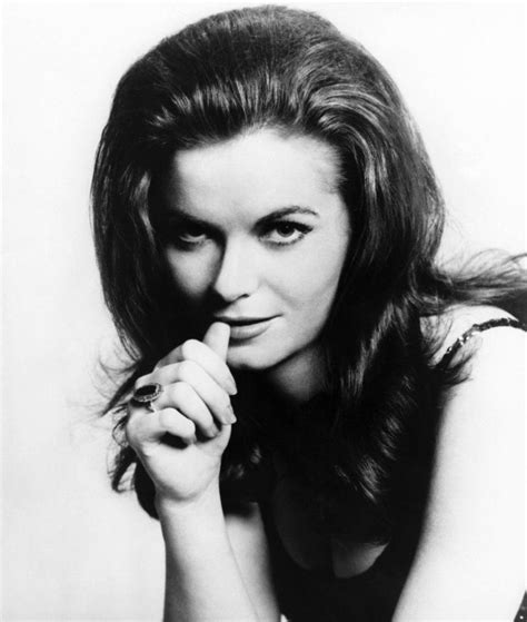 Jeannie C Riley Alchetron The Free Social Encyclopedia