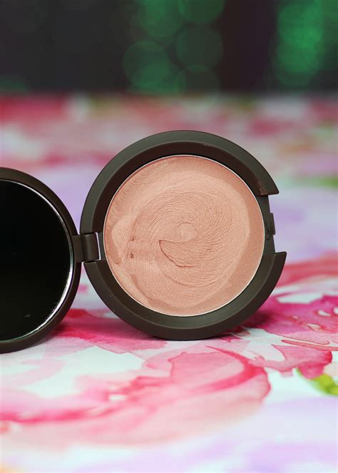 A Look At The Becca Shimmering Skin Perfector Poured Crème Highlighters