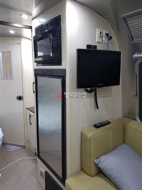 캠핑카 [ 제주 서귀포시 ] 에어스트림 매물 상세 페이지 세상의 모든 중고캠핑카 카라반 모터홈 캠핑트레일러 직거래 플랫폼 빨리마켓