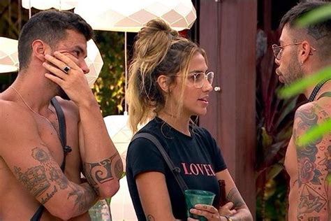 De F Rias Com O Ex Celebs Cuspe E Elimina O Marcam O Epis Dio Metr Poles