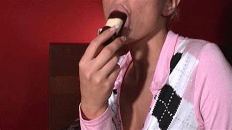 B125 Jessicas Afternoon 3 Part B Wmv Eat From My Feet And Heels And Boots